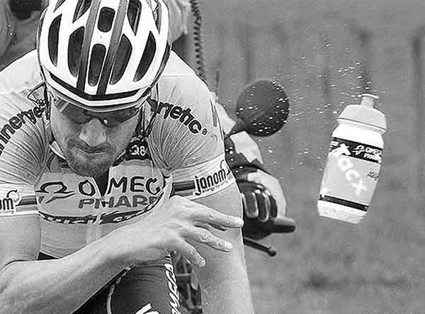 Le bidon & the French cyclist – Café du Cycliste | FR