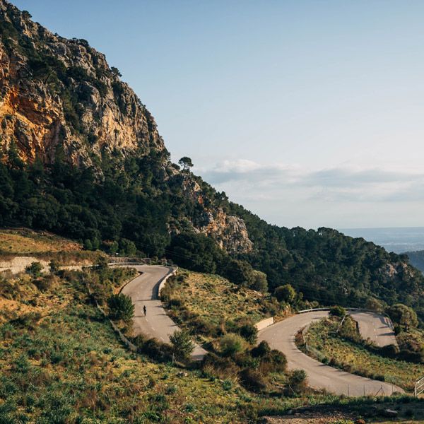 OÙ ROULER DEPUIS PALMA - COL DE SOLLER & VALLDEMOSSA – Café du Cycliste ...