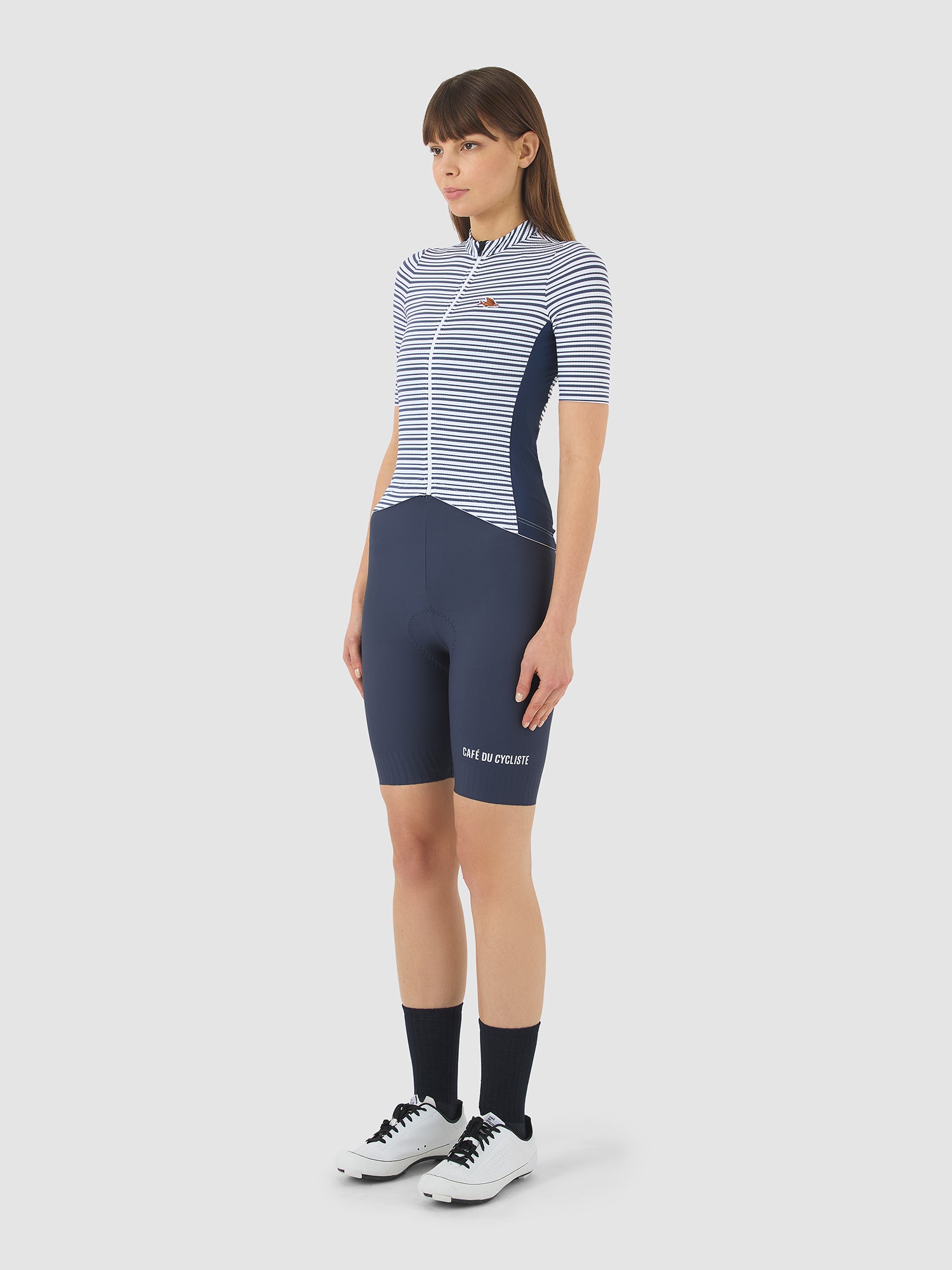 Women's Cycling Jersey Romy White / Navy – Café du Cycliste | US